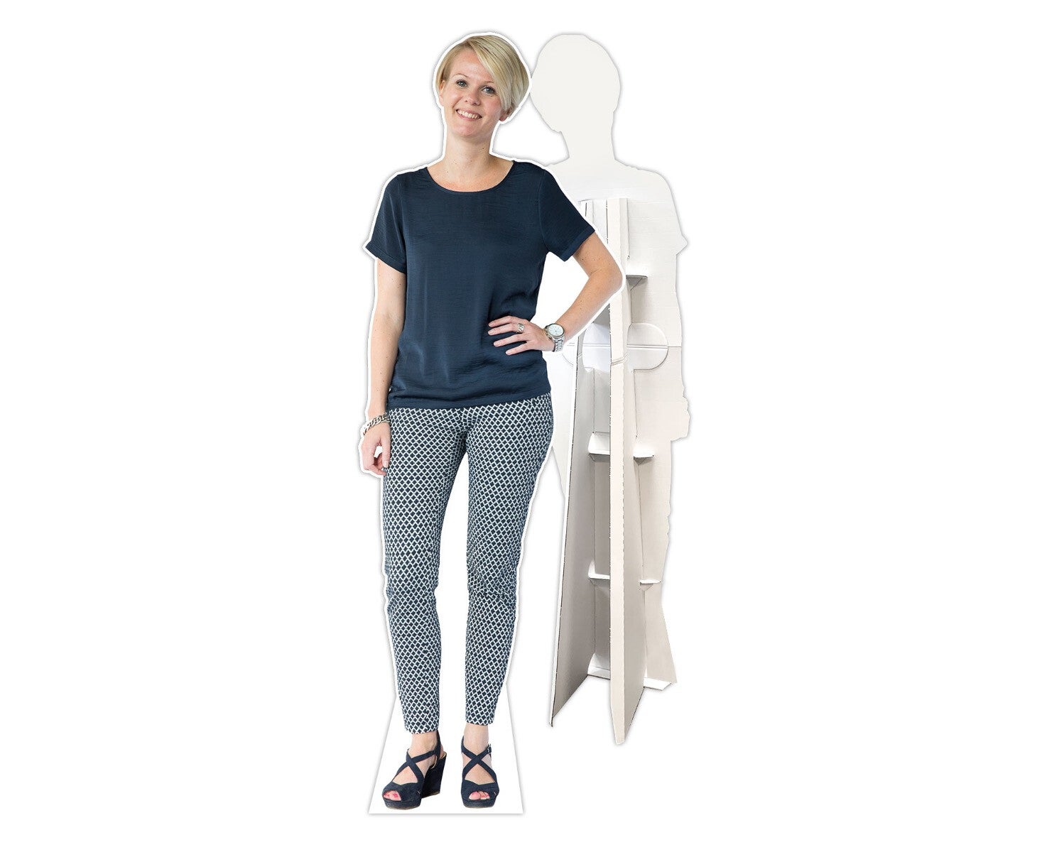 Life-size figure made of cardboard | Own Creation | Holbox Shop Direct